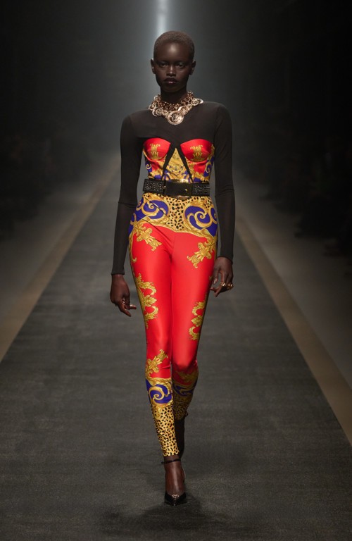 Versace Ready to Wear FW25 | ElleArabia
